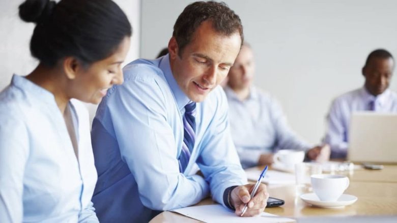 Qu'est-ce qu'un bon manager ? Qualités et bonnes pratiques